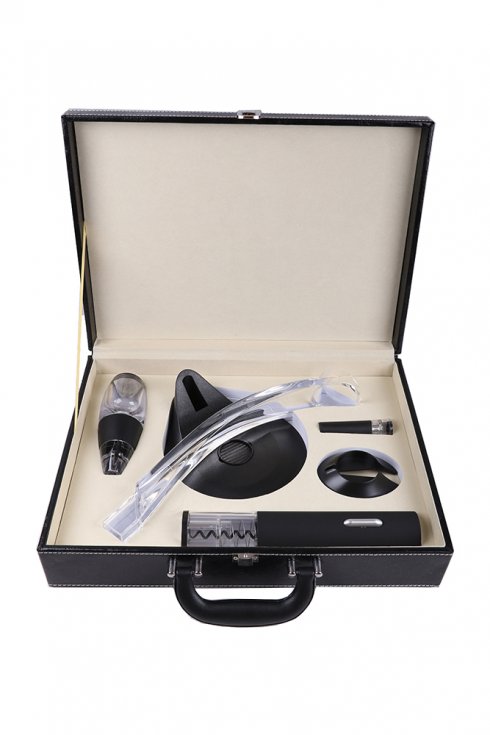Exclusive wine briefcase set | Cool Mania