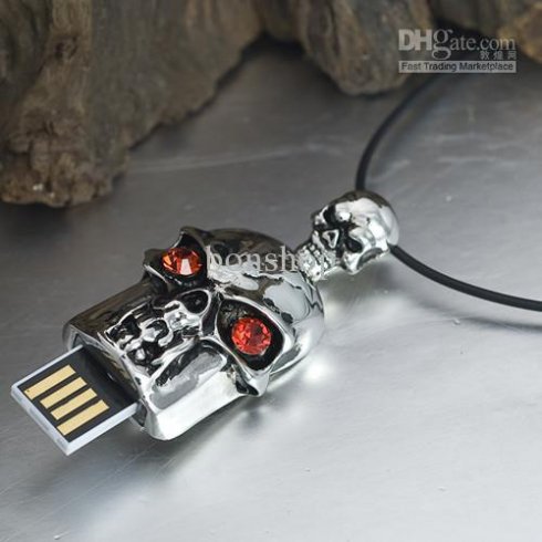 USB key - Skull | Cool Mania