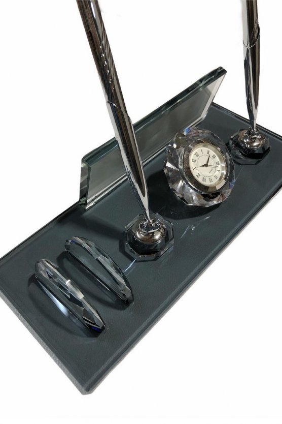 Luxury pen stands | Cool Mania
