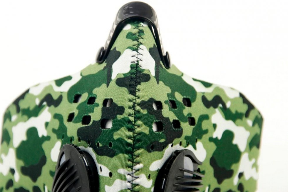Protective face mask made of neoprene with multistage filtration ...